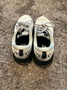 Brooks | Shoes | Womens White Black Running Shoes Sneaker Brooks Trace ...